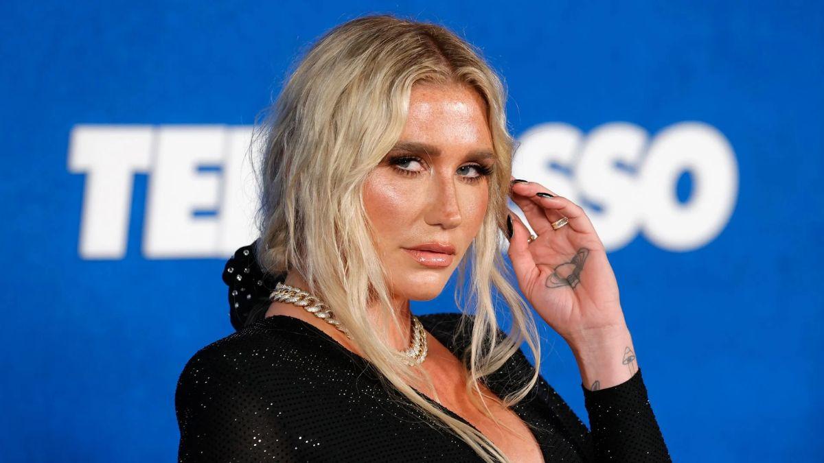 Kesha revela estar escrevendo "irmão" do álbum 'Animal'