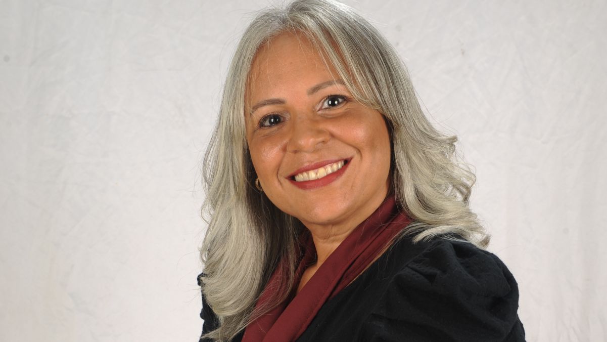 Entrevista com Cris Vaccarezza, autora de "Inimputável"